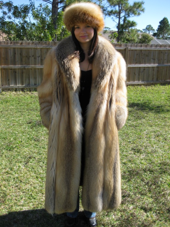 Fur Coat: Sumptuous fox fur coat