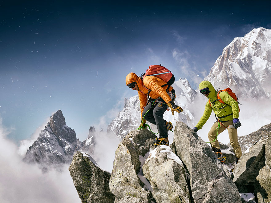A Postcard With Adrenaline: I Photograph Hikers Climbing The Alps ...