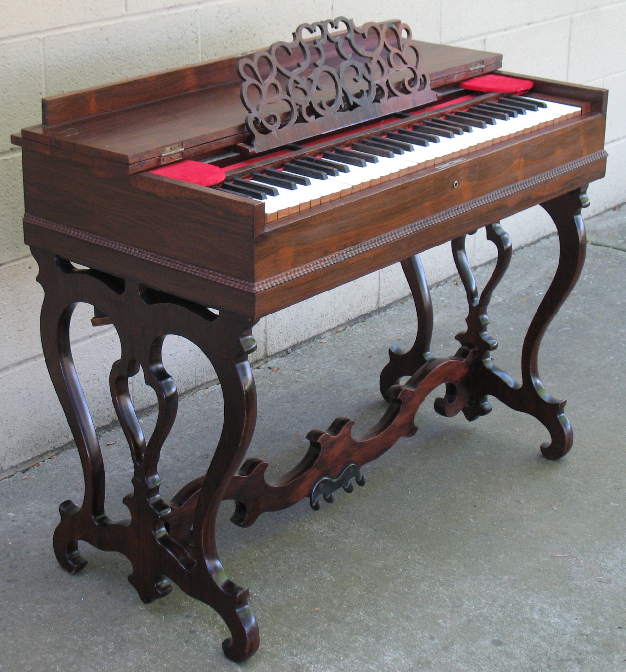 The Craftsman: Refurbished Collapsable Parlor Organ