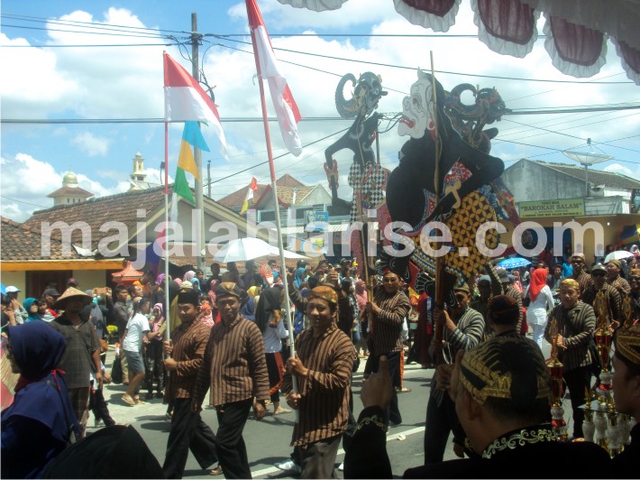 Pawai Pembangunan dan Budaya di Kecamatan Manyaran Wonogiri - MAJALAH ...