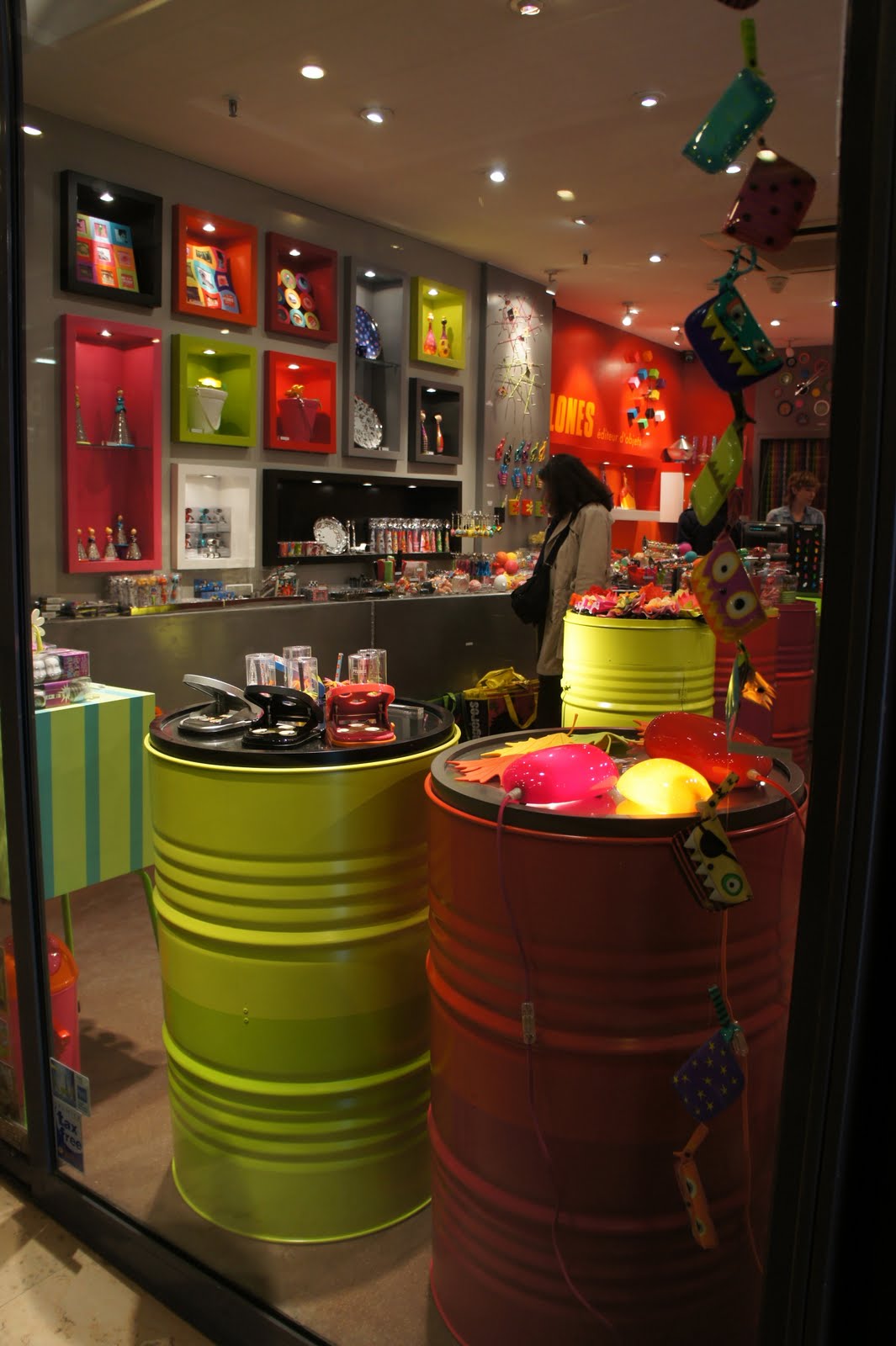 i - first person singular: Pylônes