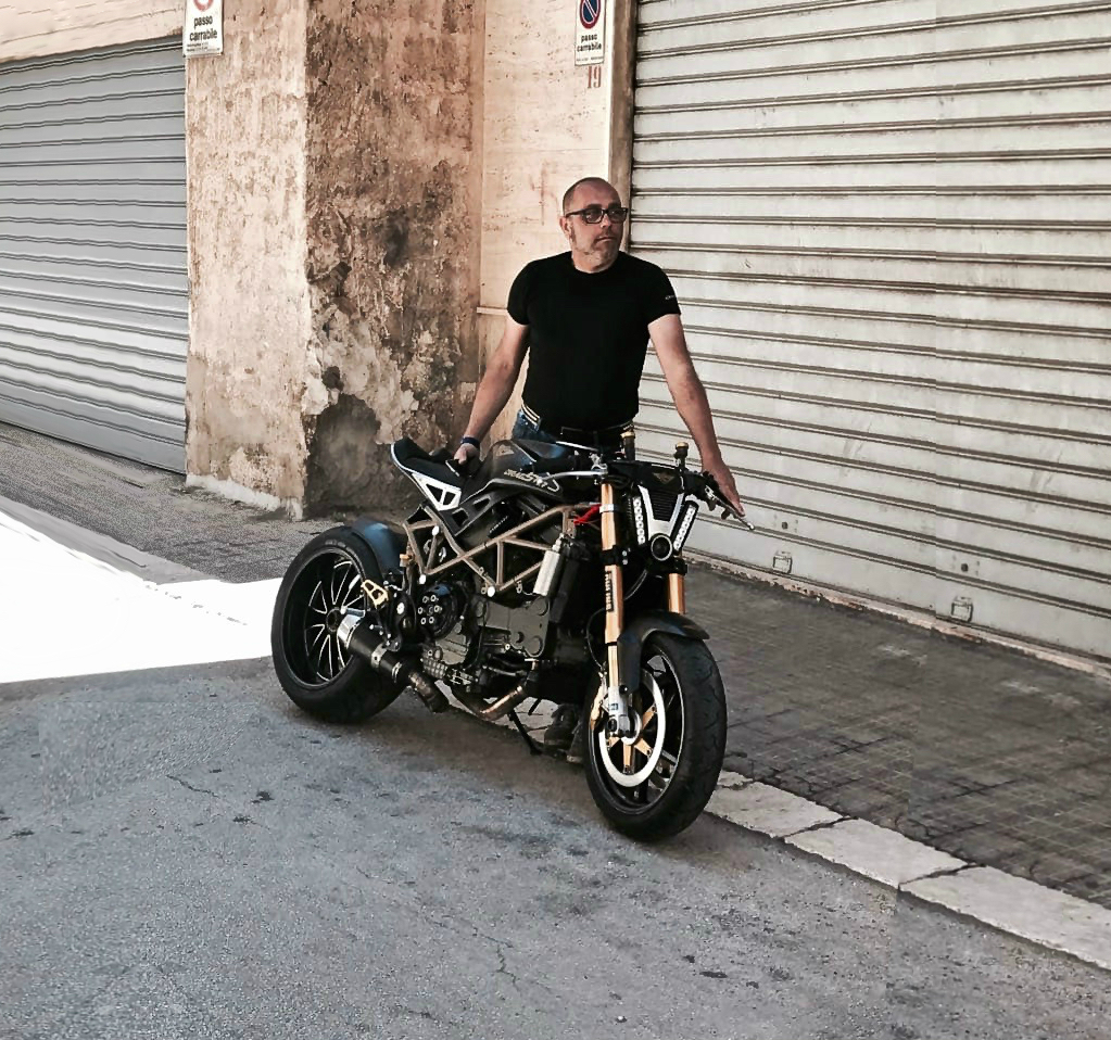 ST4 Drag - Inazuma café racer