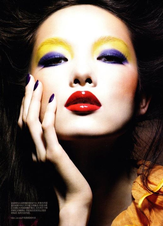 "Réserve d'inspirations": "Quelques modèles de maquillage originaux..."