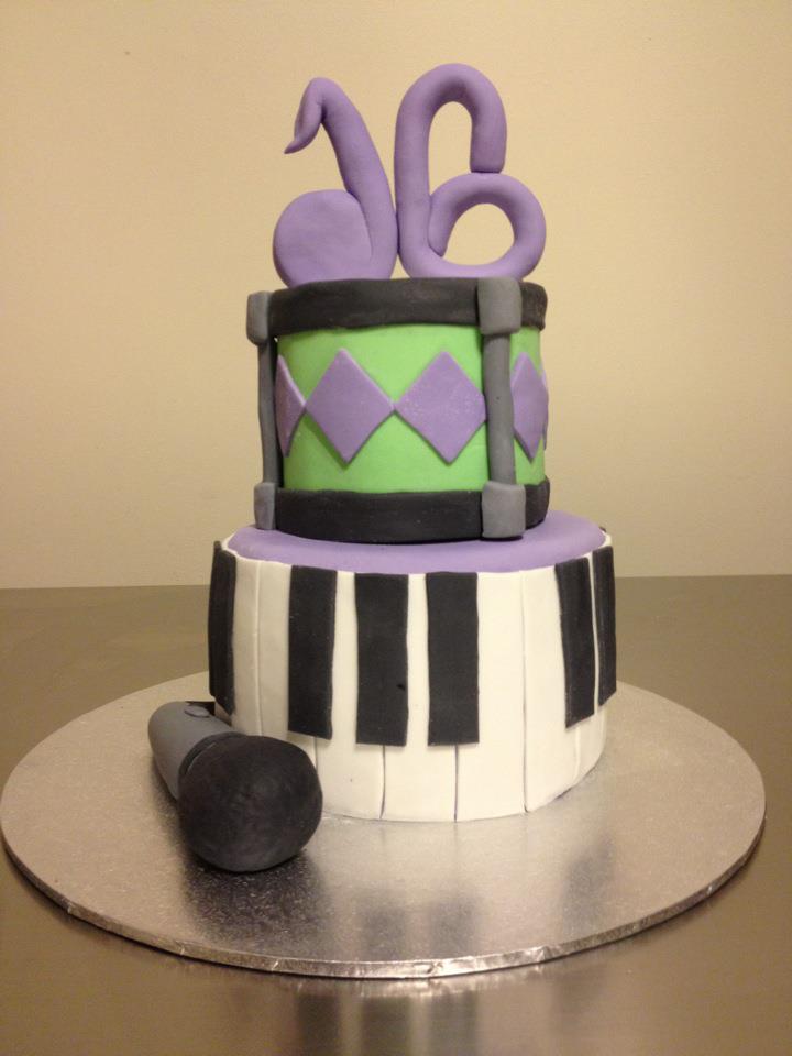 :: sweet treats ::: A musical themed cake