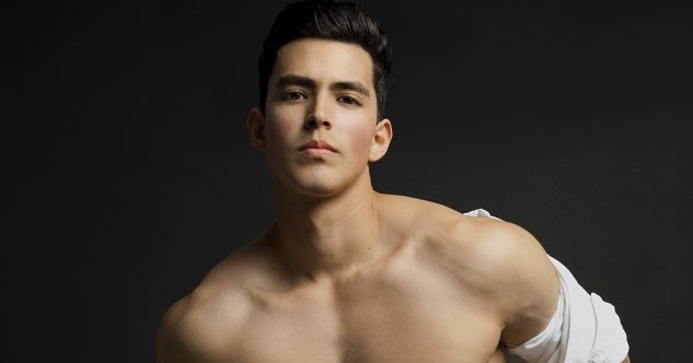 Man Central: Luis Meza: Shirtless