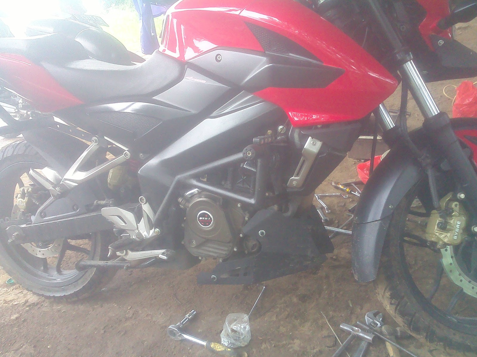 CUSTOM ENGINE GUARD,CRASH BAR,TUBULAR,SIDE GUARD,ENGINE COVER,BREKET ...