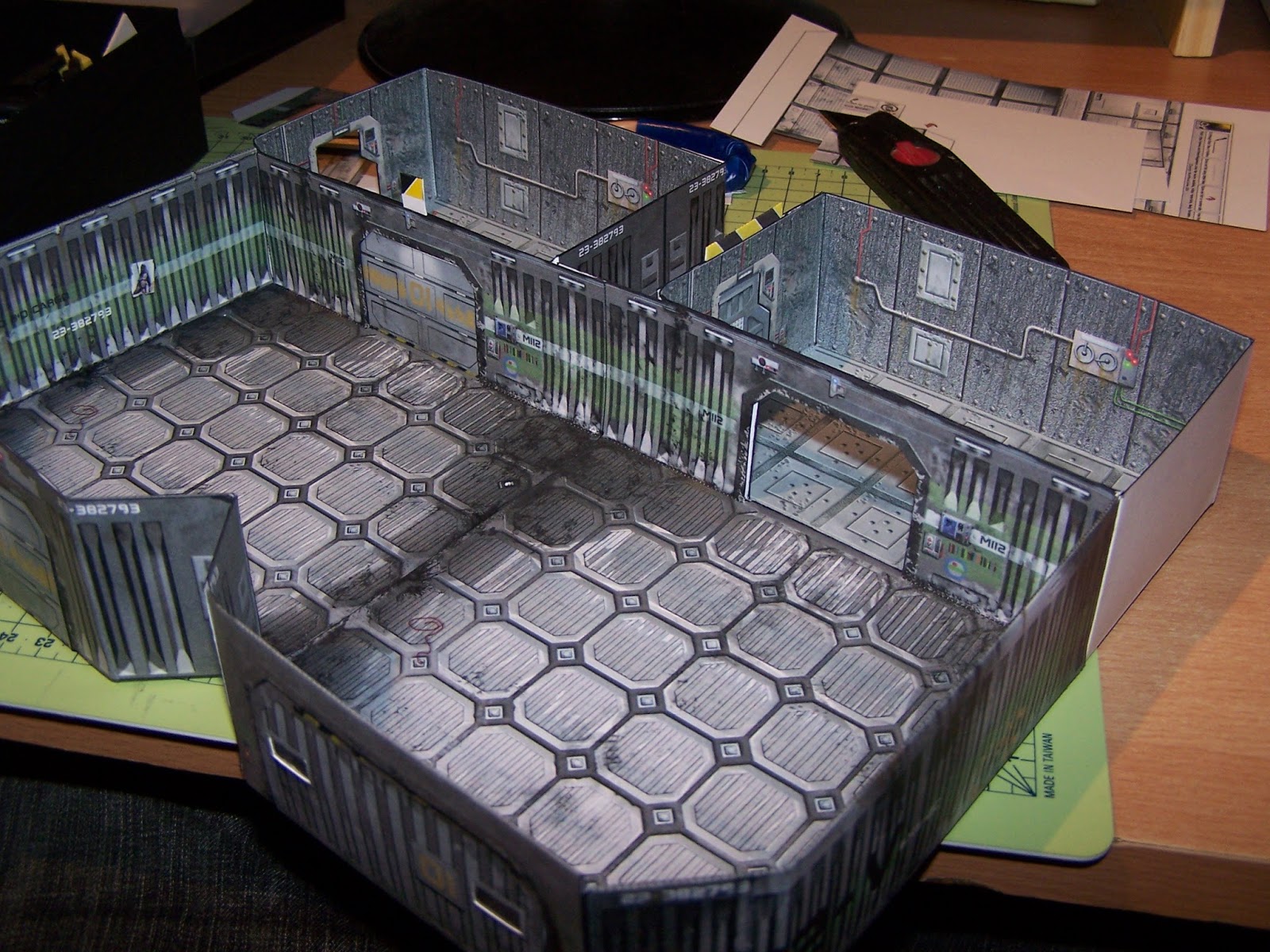 Another Glorious Day In The Corps: Papercraft Deep Space Freighter ...