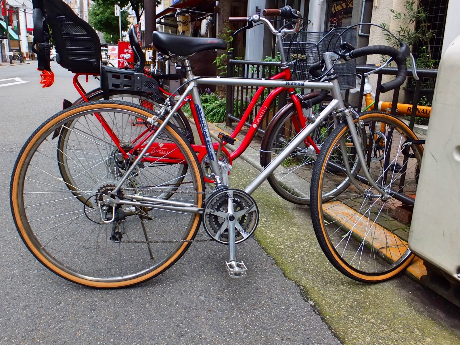 Kinki Cycle: Vintage National Sports Sensor