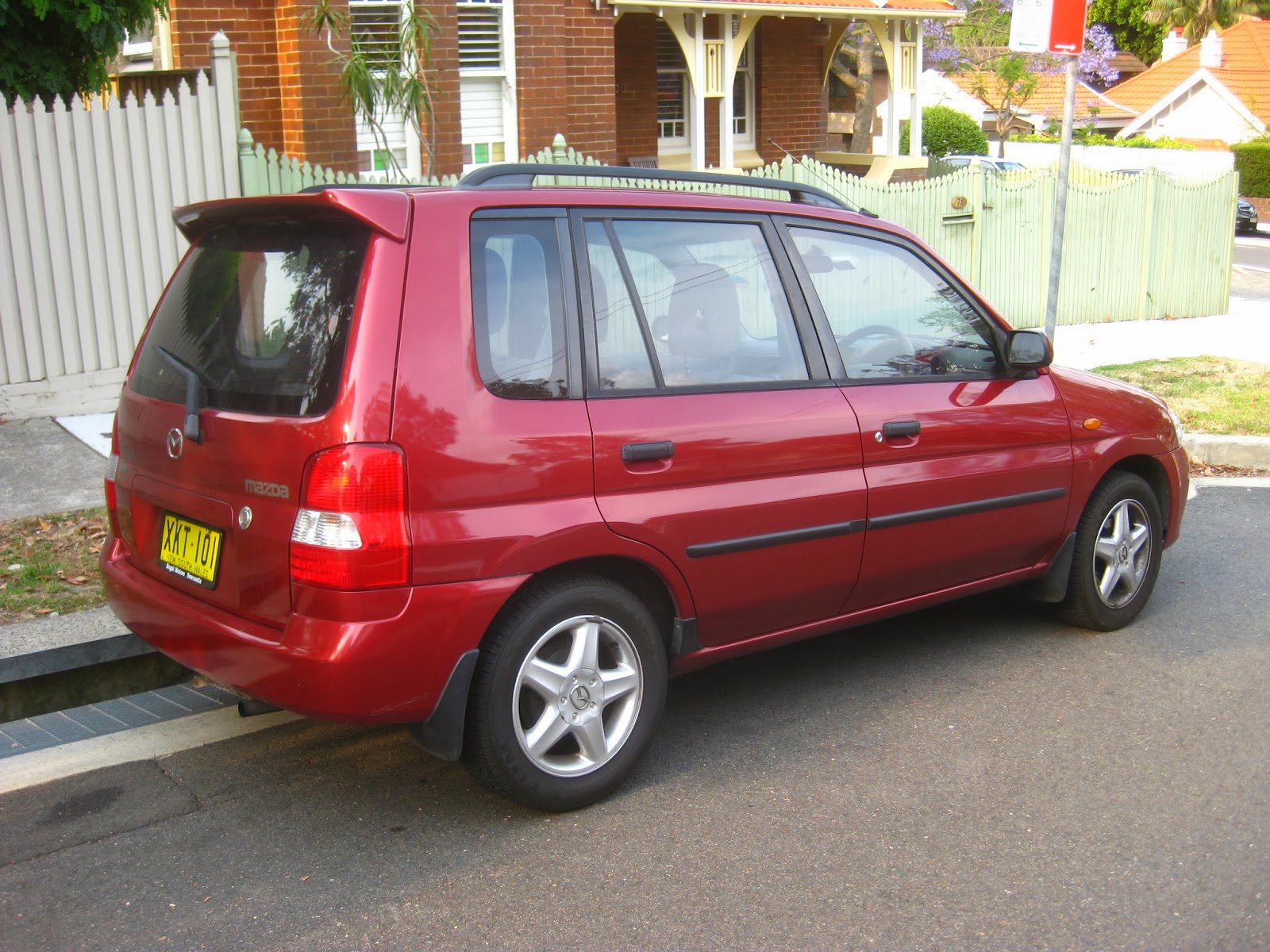 Aussie Old Parked Cars: 2001 Mazda 121 Metro Platinum Edition