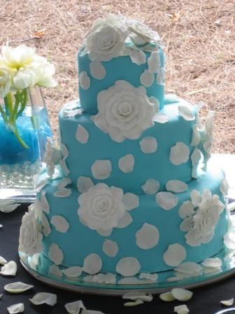 Elegant Blue Wedding Cakes With Simple Ideas