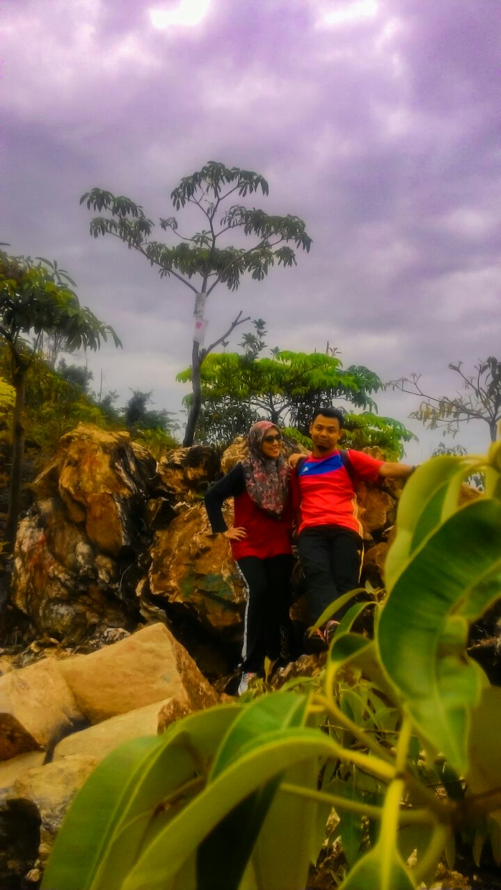 Dieyana: Bukit Dua Ringgit, Bukit Sentosa!