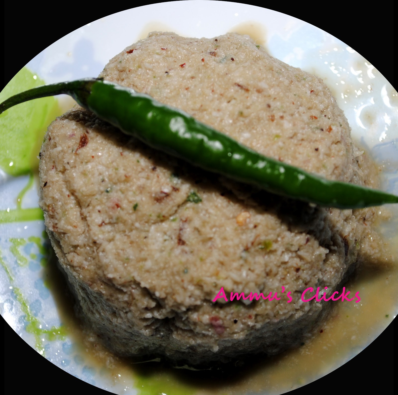 Curry Koottukal: Nadan Thenga Chammanthi/Thick Coconut Chutney