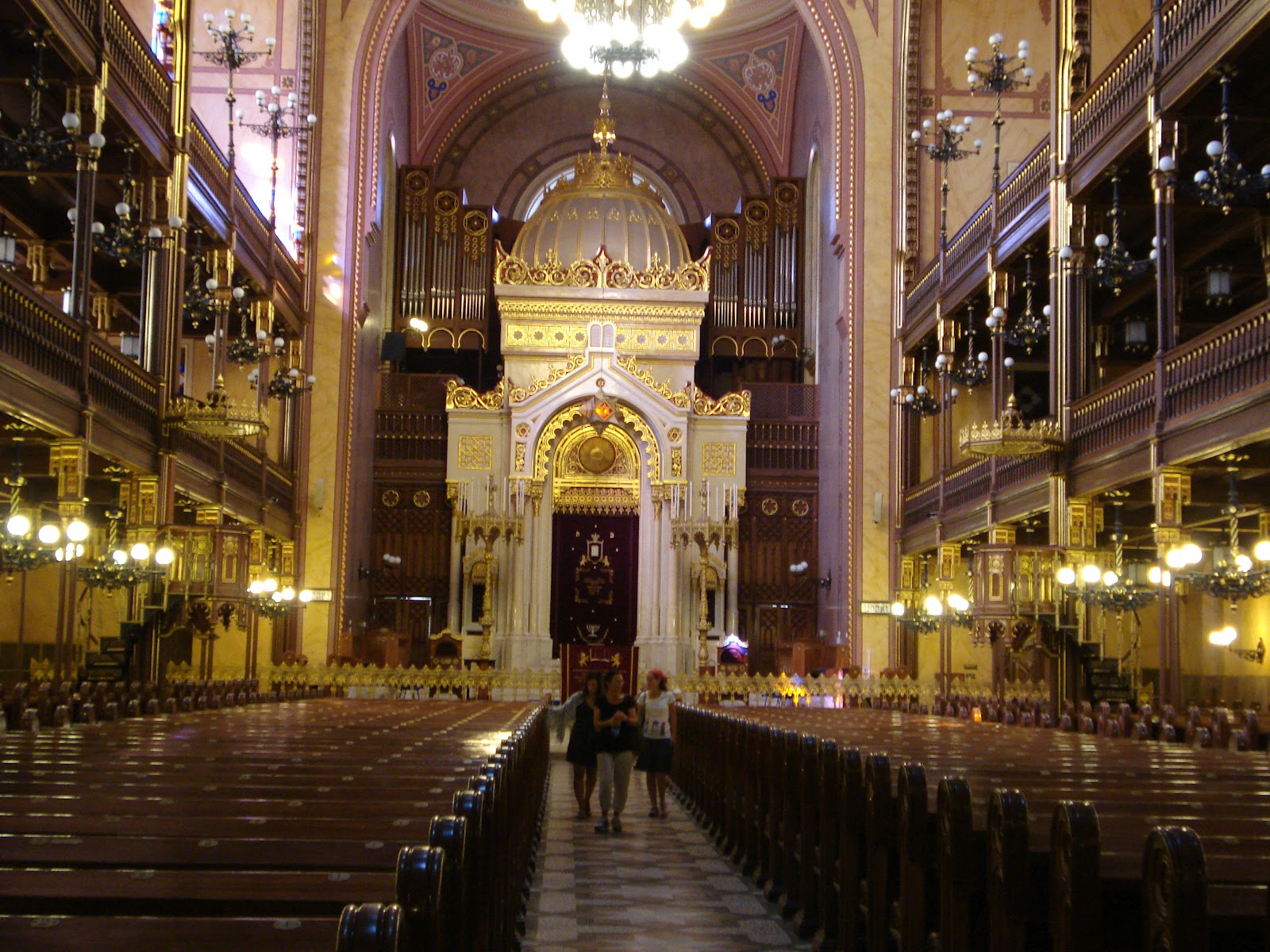 Peace Corps: Budapest