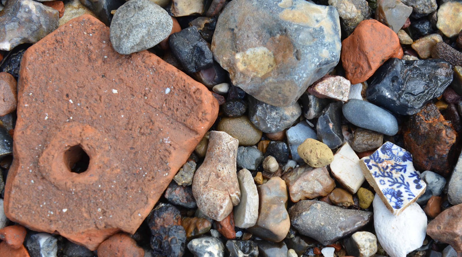 Mudlarking: Thames Mudlarking: A Day's Finds.
