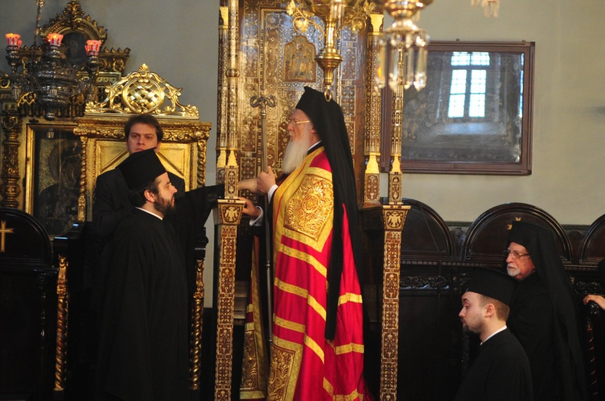 ΦΩΣ ΦΑΝΑΡΙΟΥ: Η ΠΡΩΤΟΧΡΟΝΙΑ ΣΤΟ ΦΑΝΑΡΙ