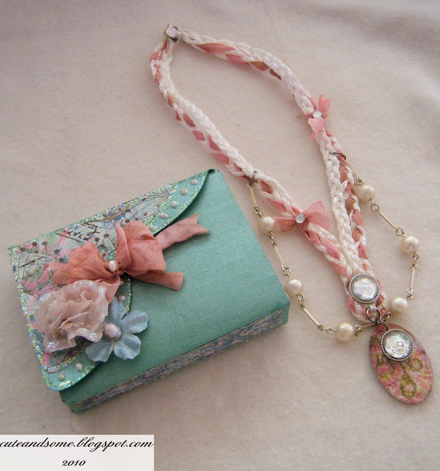 Cute and Some: "FIRST ONE LID, THEN ANOTHER" JEWELRY BOX!!!