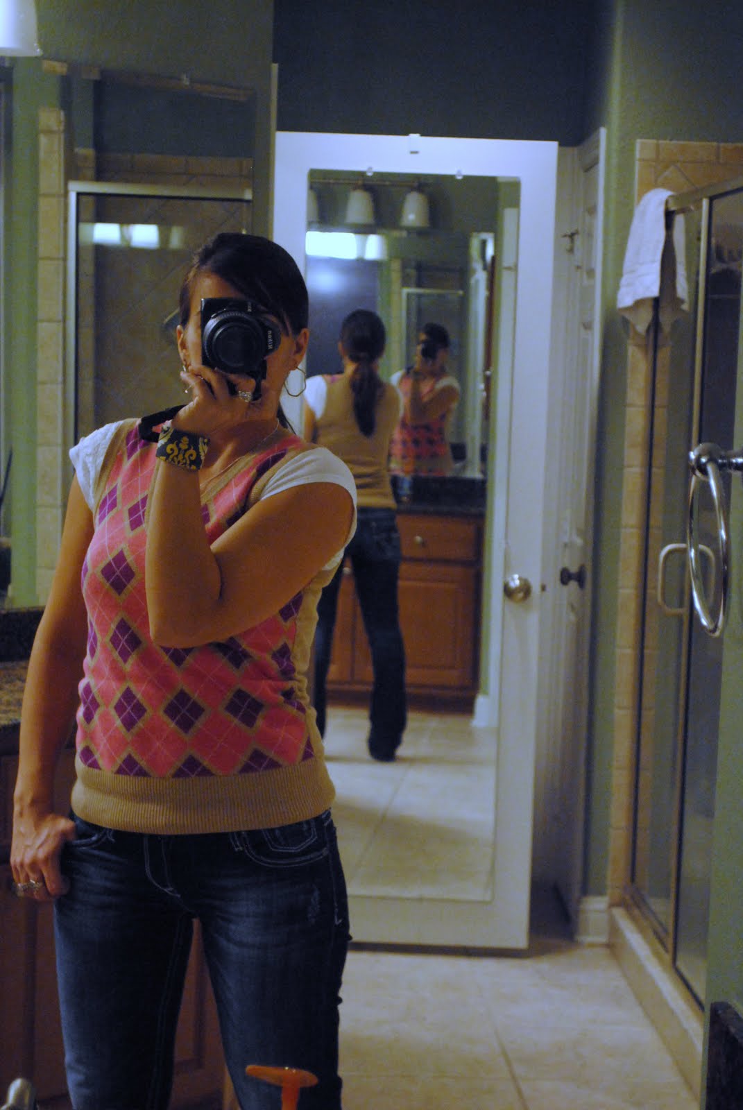 LifeUncontainable: Day 21-Faceless self-portrait