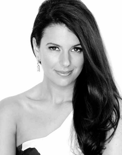 Best Cleavages in The World: Linda Pizzut (John W Henry Wife) Cleavage