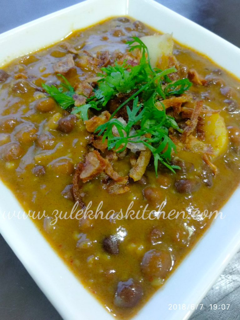 How To Make Chana Batata ( gravy ) / Tangy Spicy Chick Pea