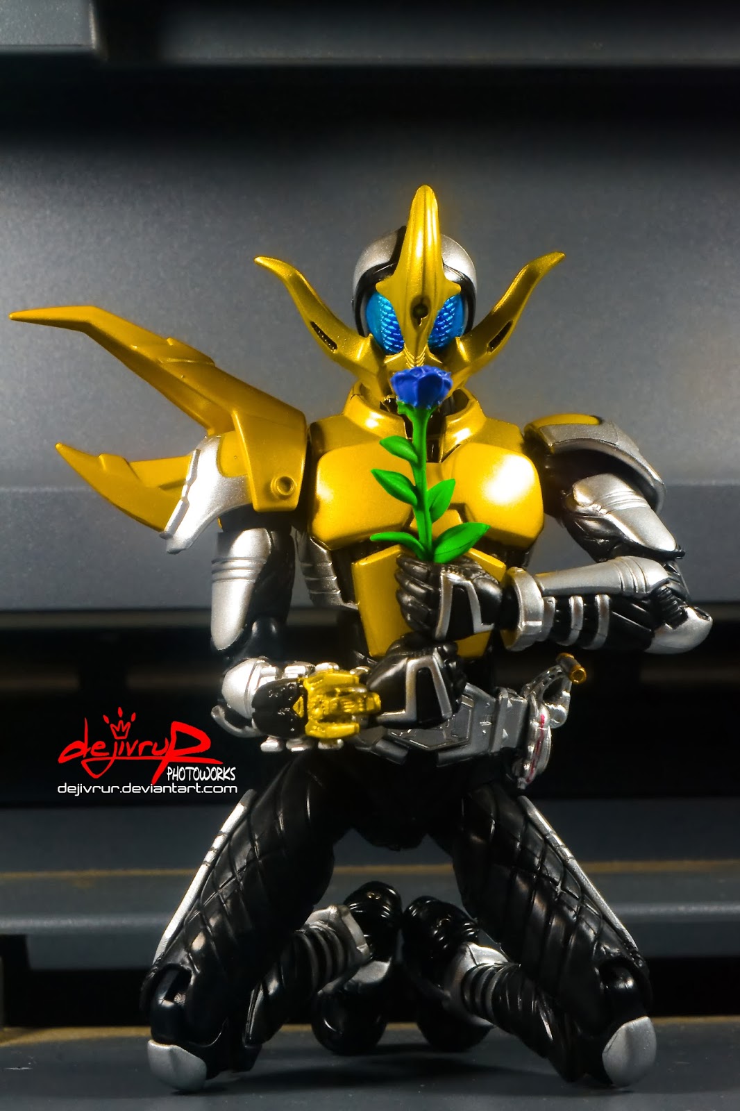 dejivruR photo Gallery: BEHOLD!! ZECT's rider of golden beetle... Kamen ...