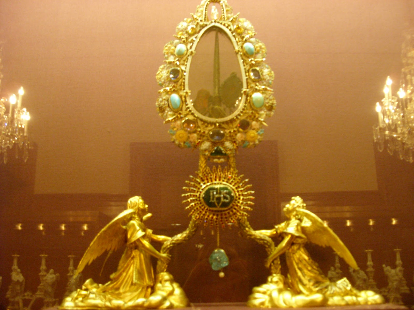 Thoughts Central: Saint Relics