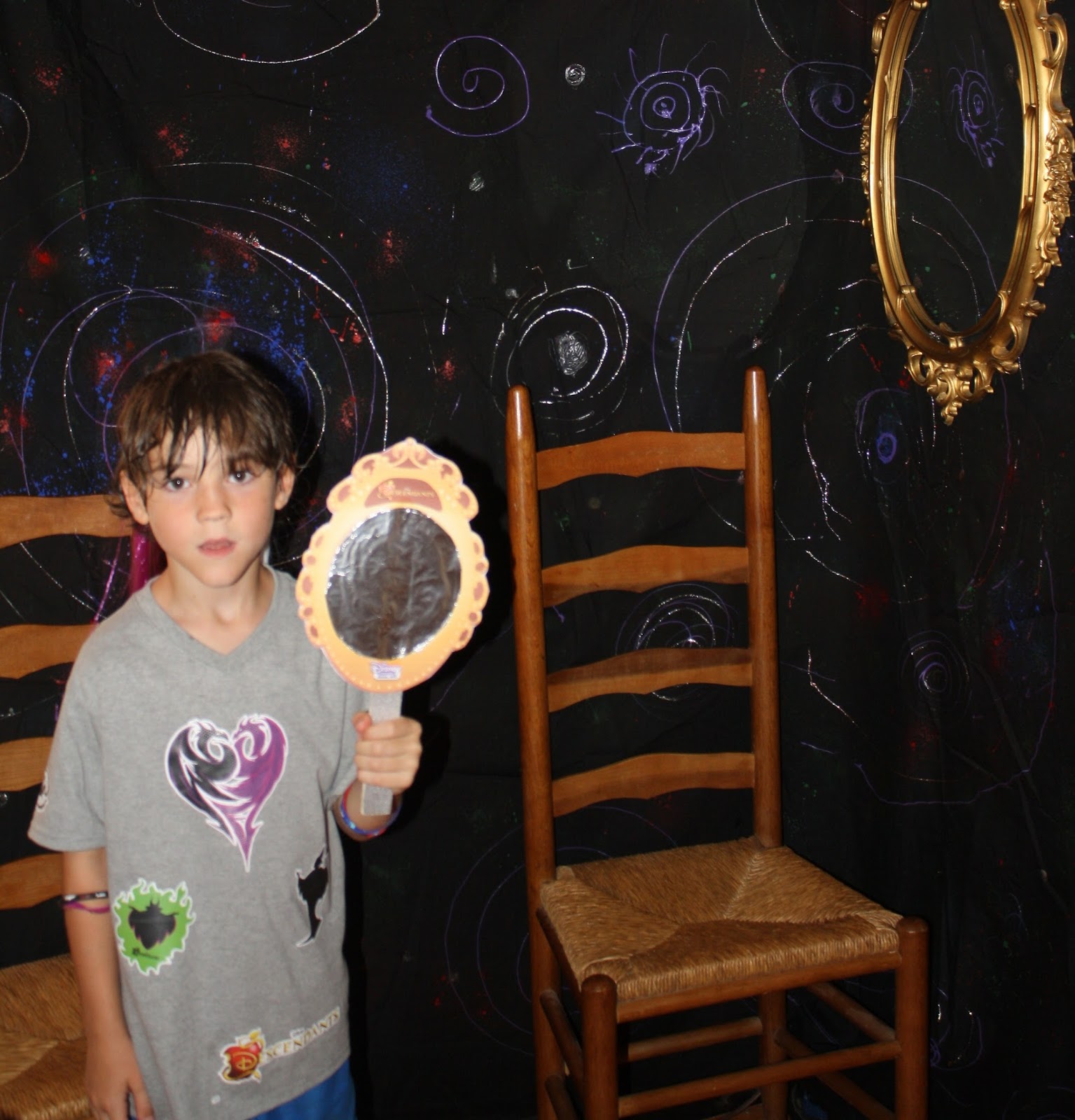 Let's Have A Party!: Disney Descendants Houseparty