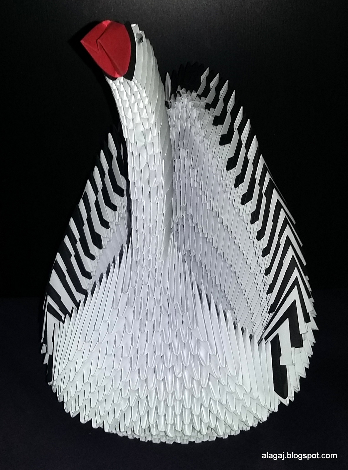 Kwiaty i cóż więcej potrzeba........: Łabędź origami