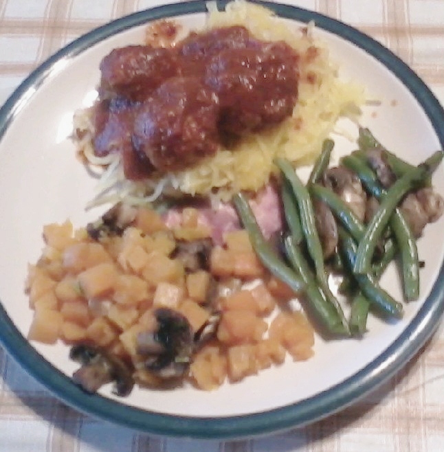 LIVE...LAUGH...LOVE...=): Someone Pasta Meatballs-Looneyspoons cookbook