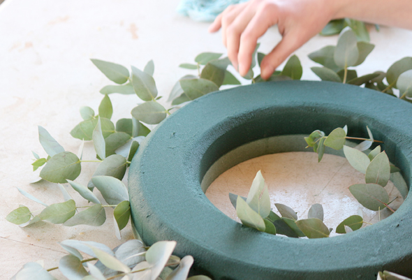 Leaff Design, Blog: Wreath Making With Fresh Florals // Creative Living