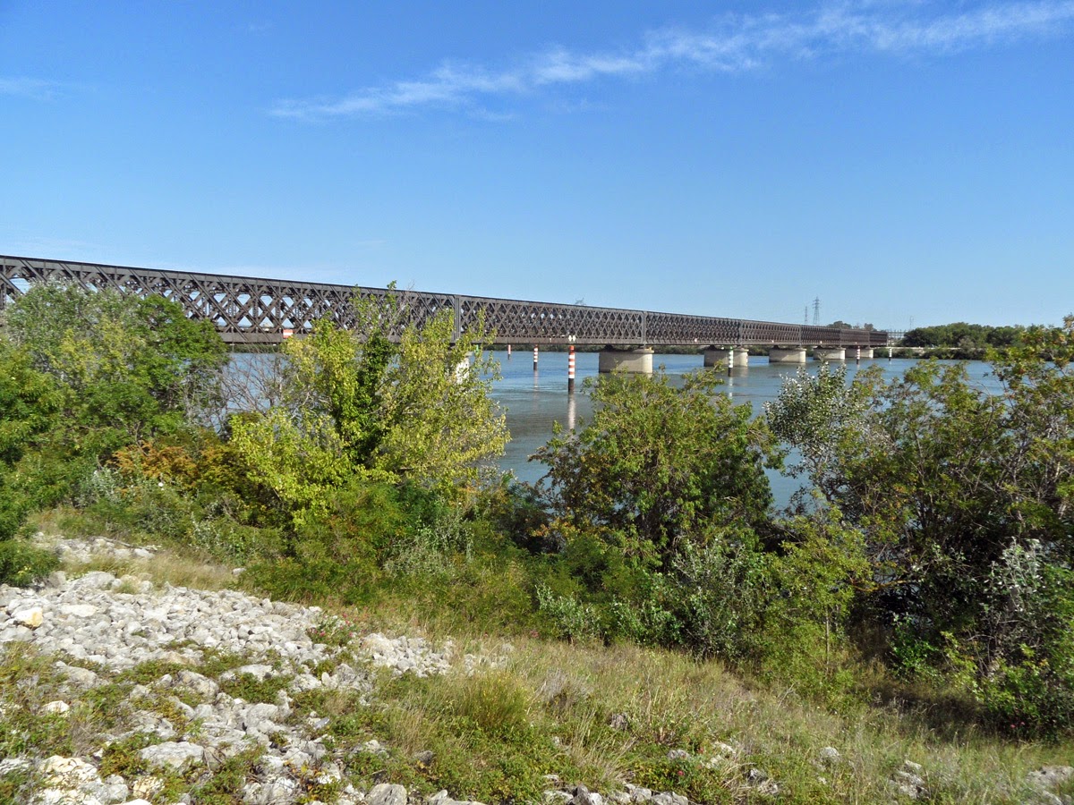 The Happy Pontist: French Bridges: 5. Rhone Railway Bridge, Avignon
