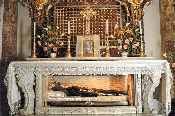 SANTOS INCORRUPTOS: BEATA MATTIA NAZAREI