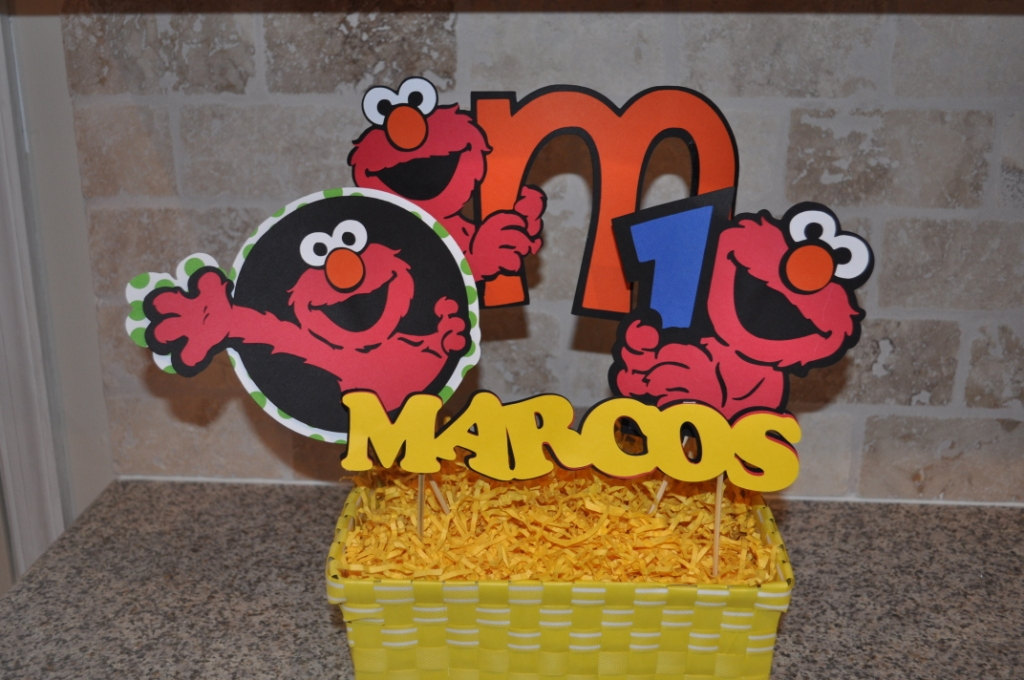 R + R Creations: It's All Elmo Up in Here!