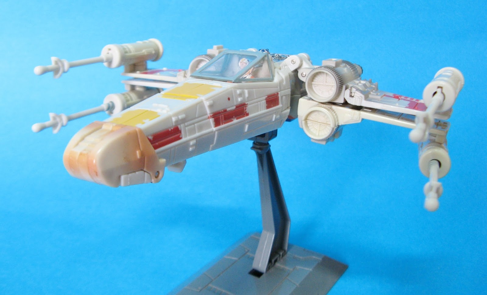 STAR WARS TRANSFORMERS LUKE SKYWALKER/X-WING FIGHTER星戰變形金剛 路加.史佳獲加/X-翼星戰機