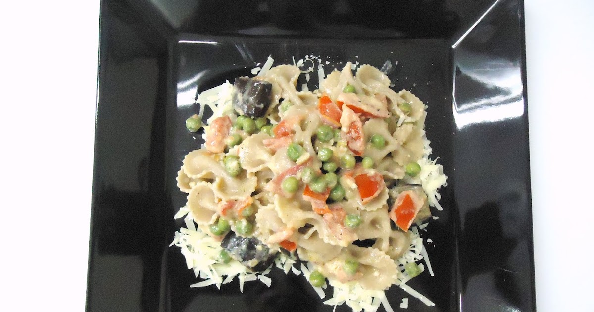 COMIDAS .... palmo a palmo... foto a foto...: MOLHO PRIMAVERA COM MASSA ...