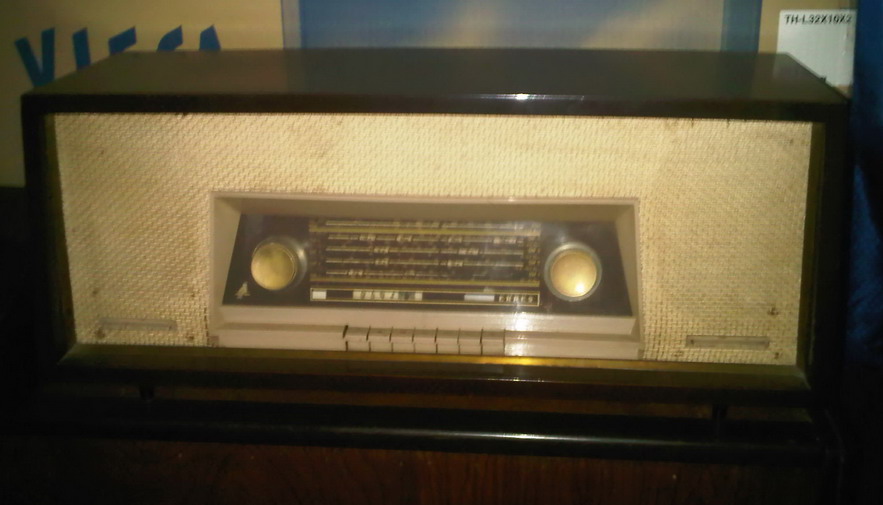 Pokoke Antik: Radio Erres Kenari