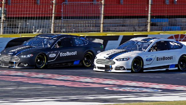 Autovalley: Carl Edwards tests 2013 Ford Fusion to win racing - AutoValley