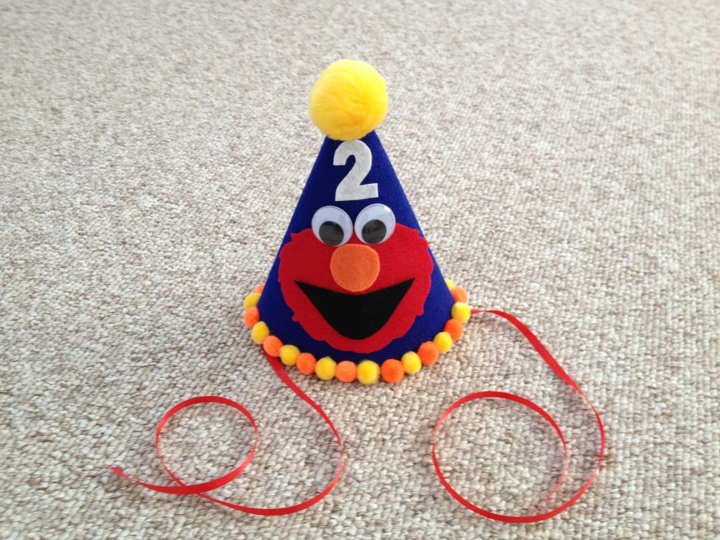 inspired by crumbs: DIY - Birthday Hat