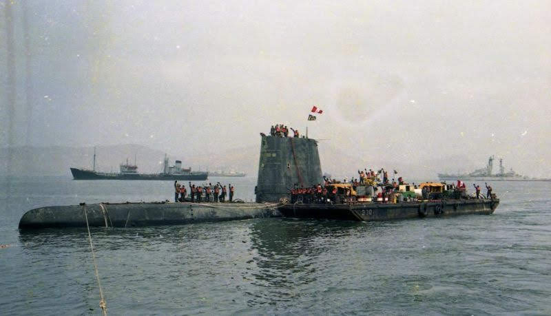 BASE NAVAL - Submarinos Peruanos del ayer - Marina de Guerra de Peru ...