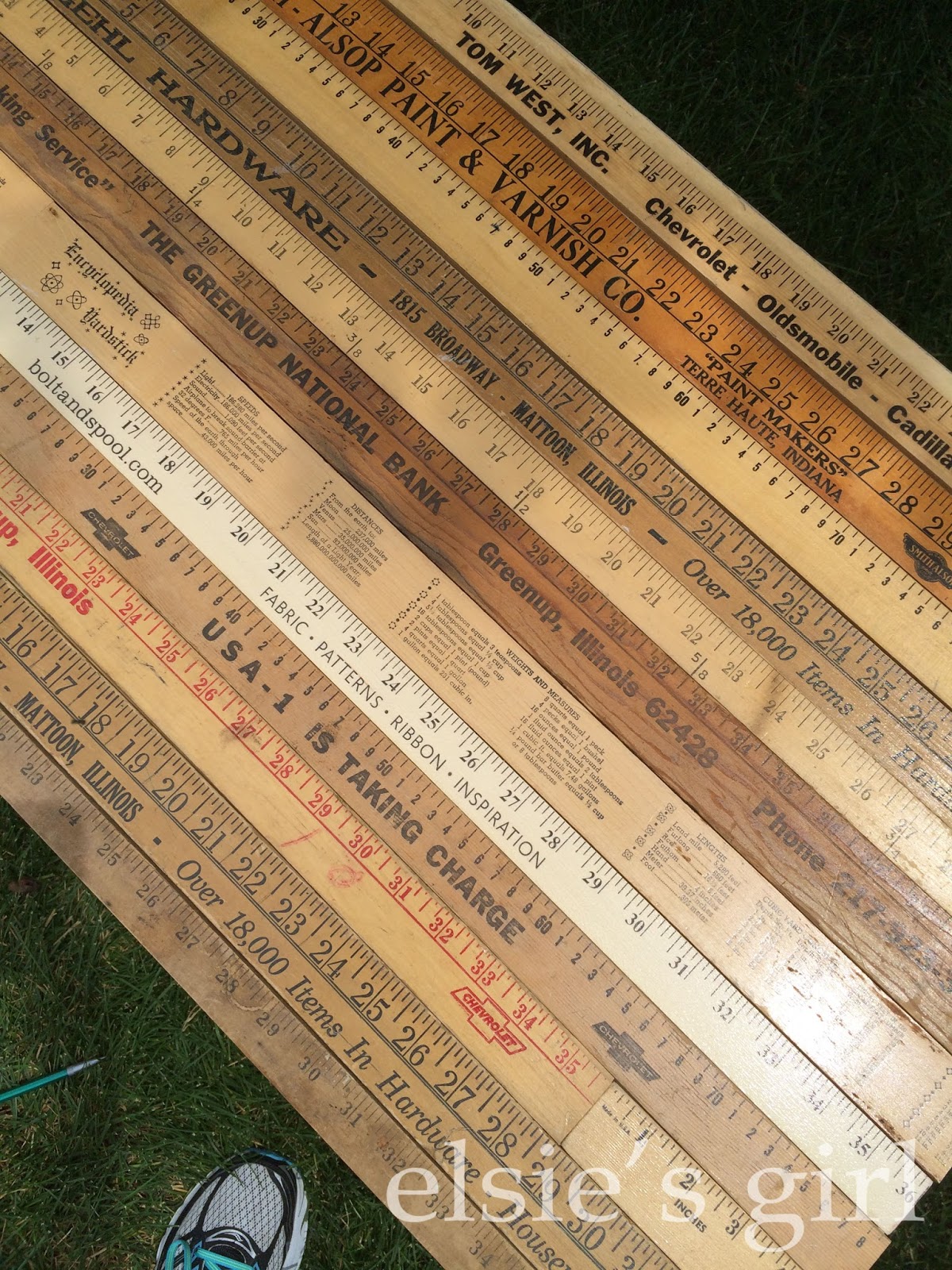 elsie's girl: DIY yardstick table top