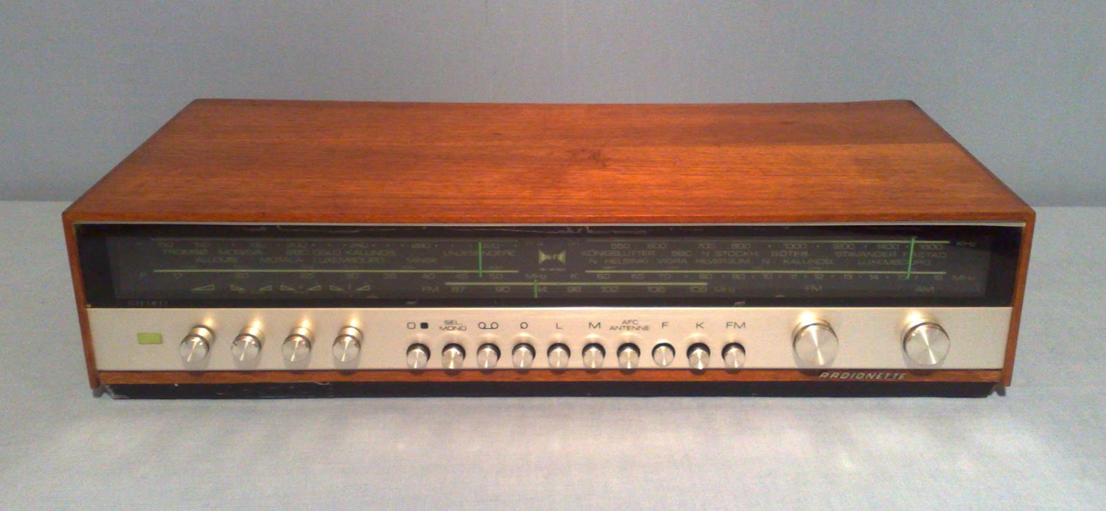 TOM's TECH TOYS: SOUNDMASTER