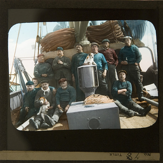 Hull Trawlers: Amazing Photo Collection That Shows Daily Life of ...