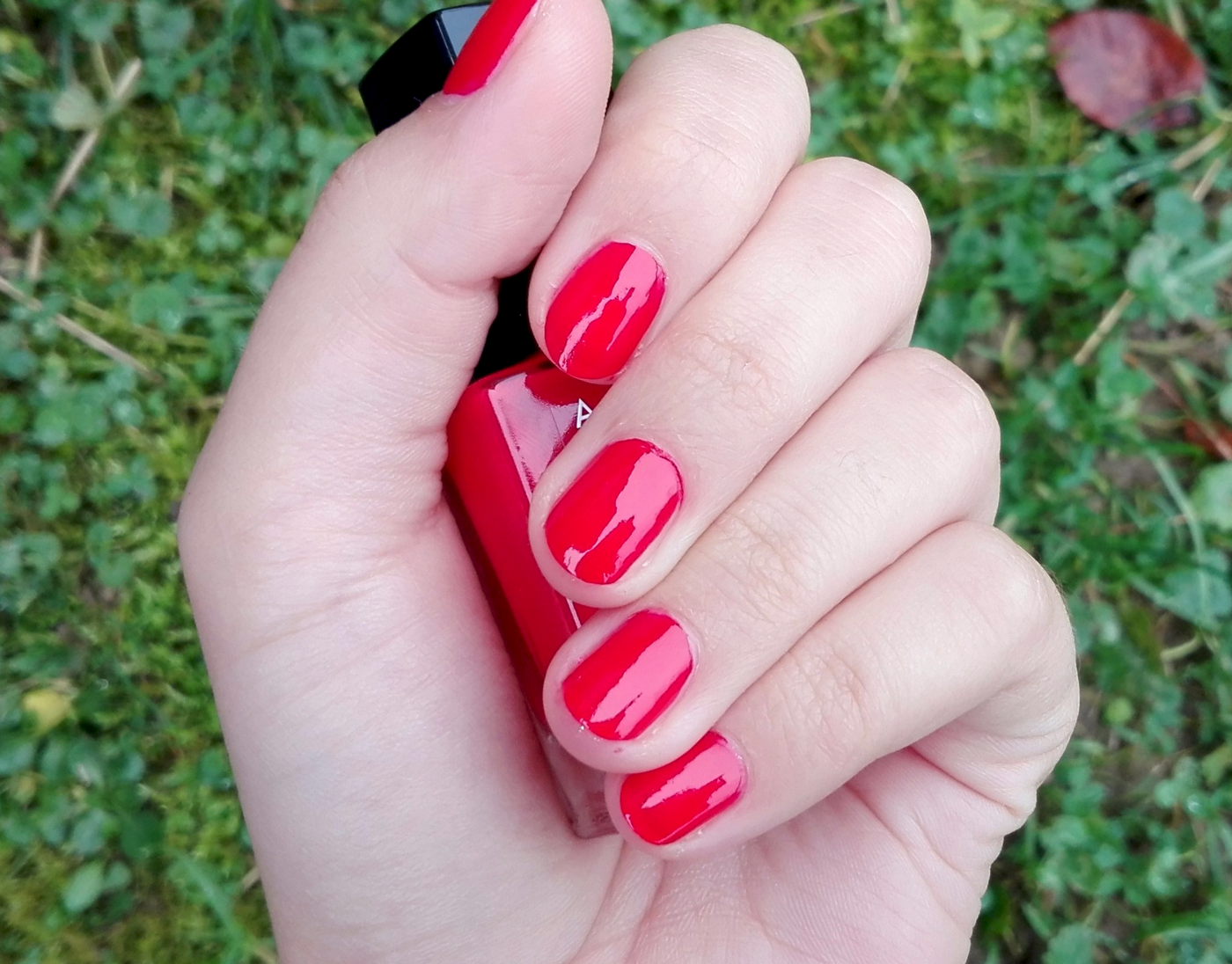 Avon True Colour Perfect Reds Nailwear Pro+ in Red Bombshell — Lana Talks