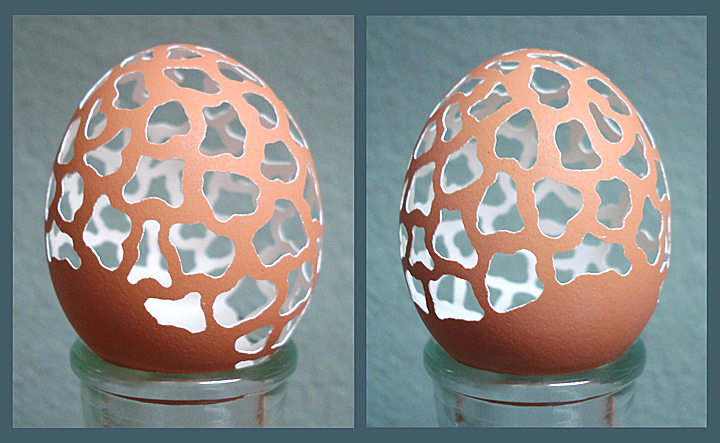 LUDstuff!: EGGSHELL CARVING!