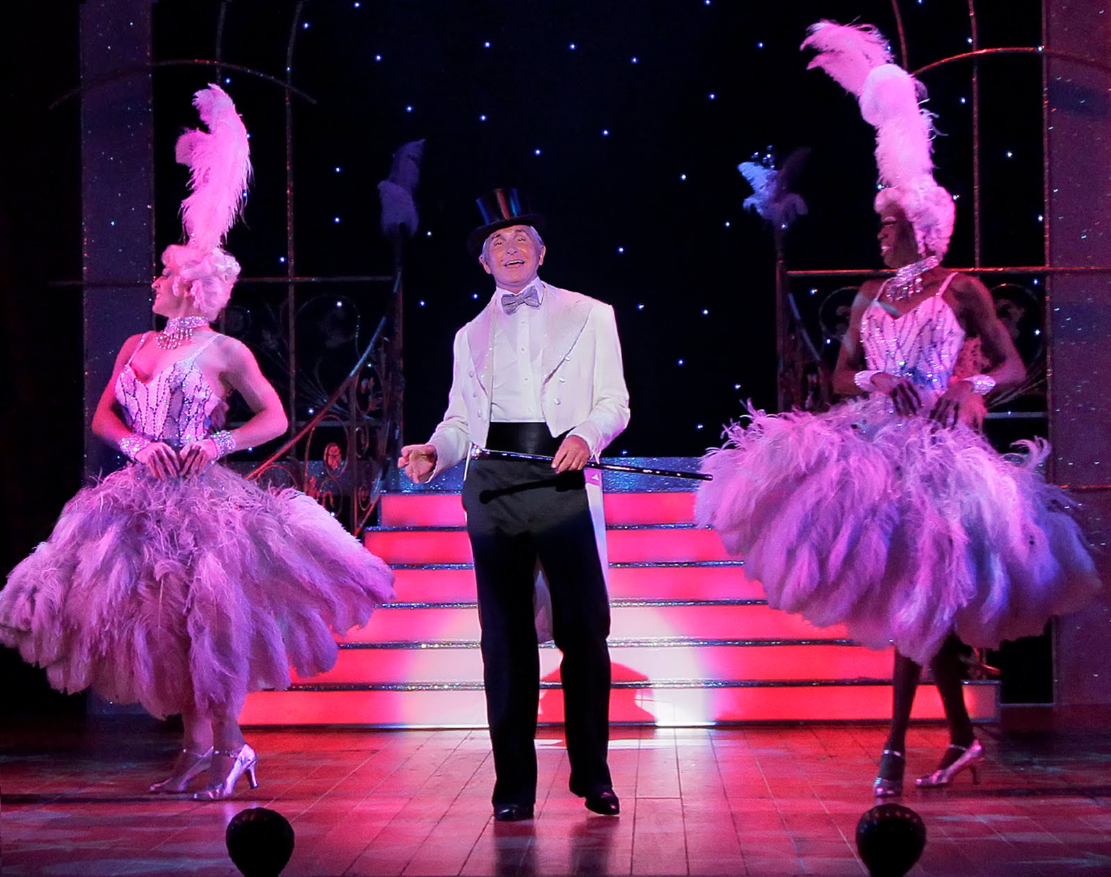 Dwight The Connoisseur: La Cage Aux Folles a polished Broadway in ...