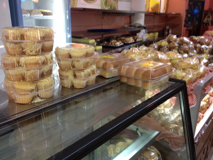 PEDRITOS :): their bread section