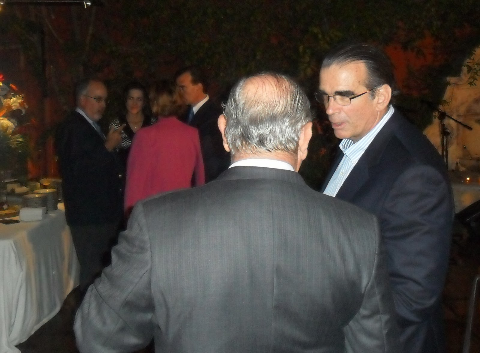 Educomunicando: Lanzamiento oficial del Pisco POROMA de Nasca