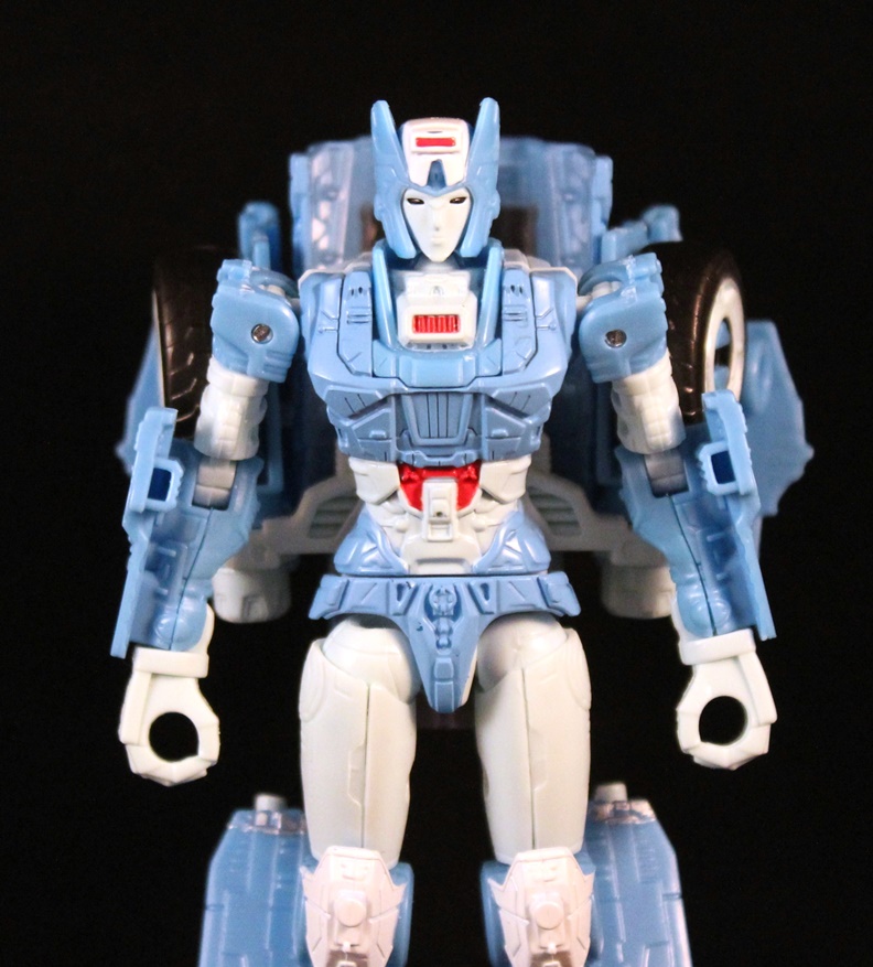 She's Fantastic: Transformers Siege - CHROMIA!