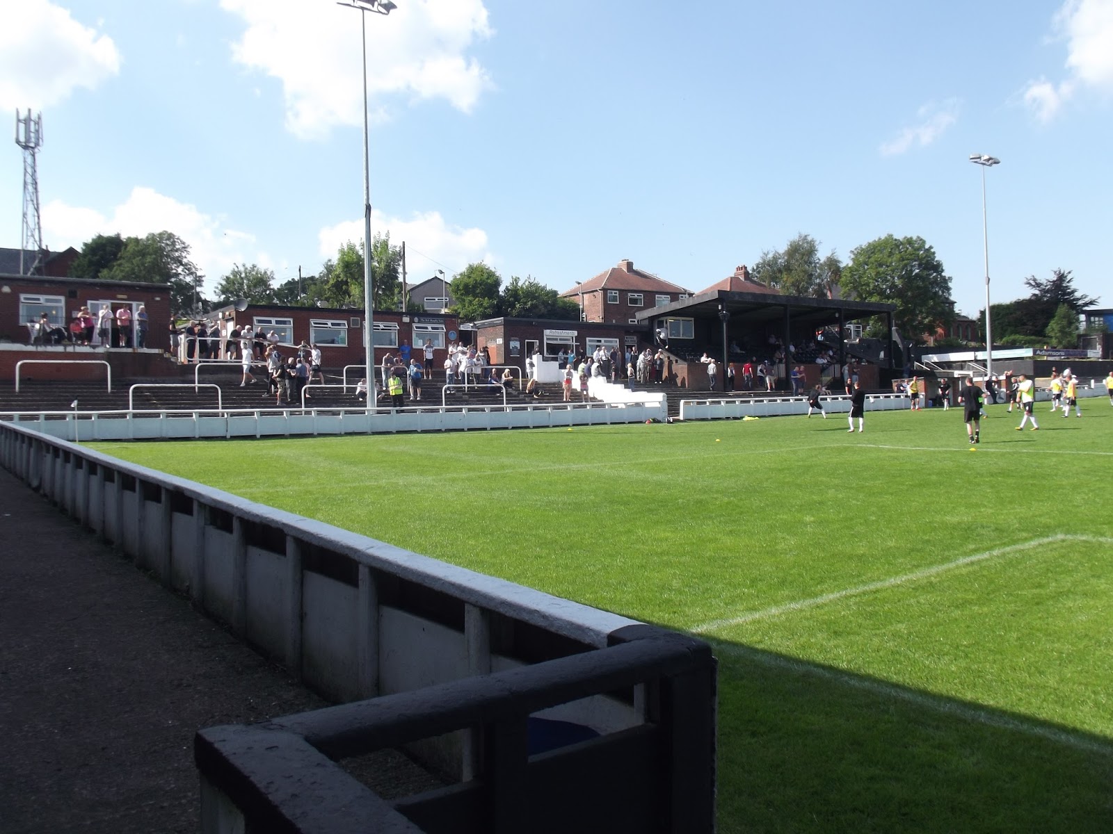 The Wycombe Wanderer: Mossley - Seel Park