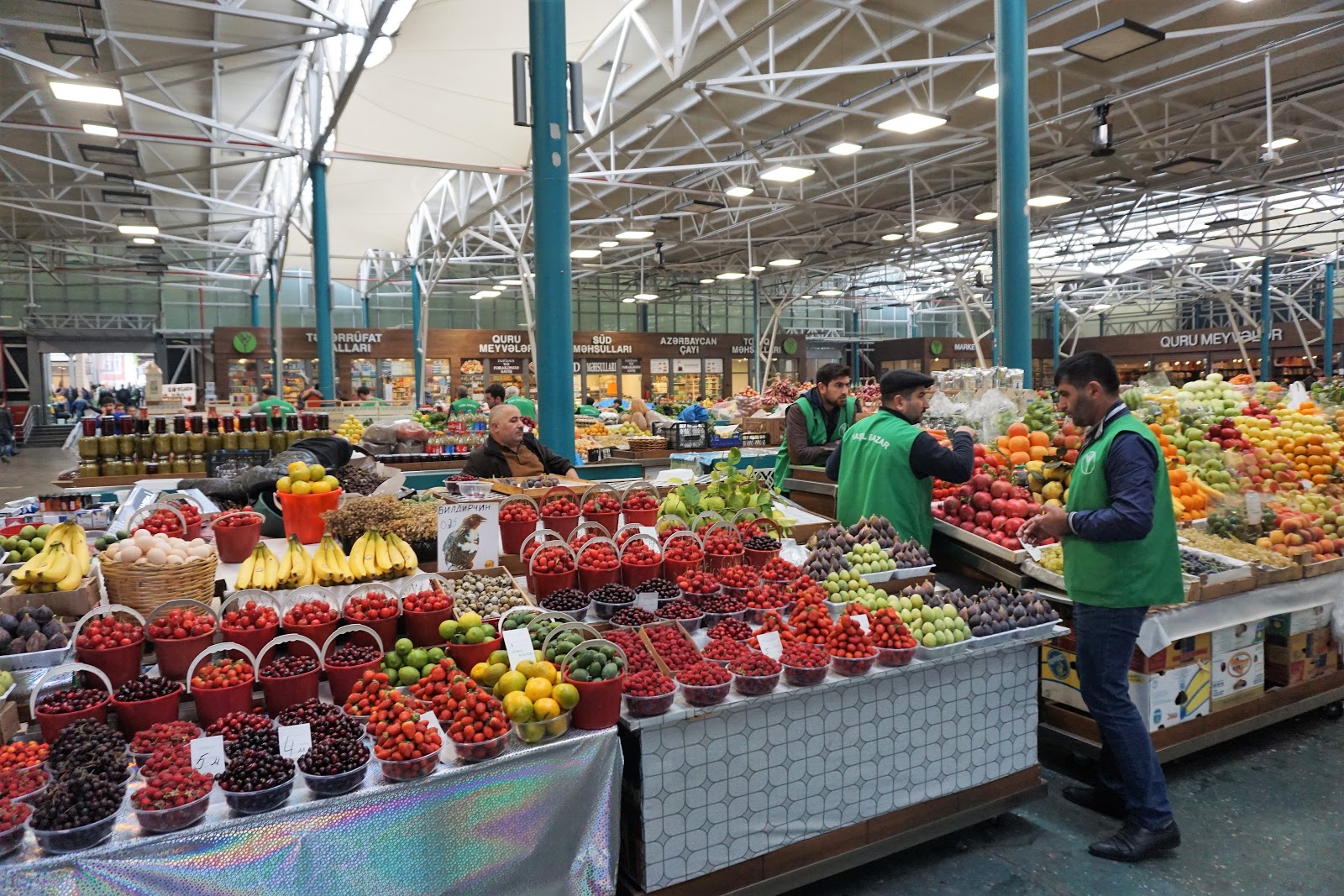 Souvenir Chronicles: BAKU, AZERBAIJAN: SITES AROUND TOWN