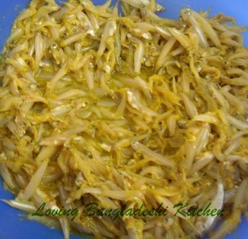 Loving Bangladeshi Kitchen(রান্নাঘর): Keski Fish-Curry(কাচকি মাছের তরকারী)